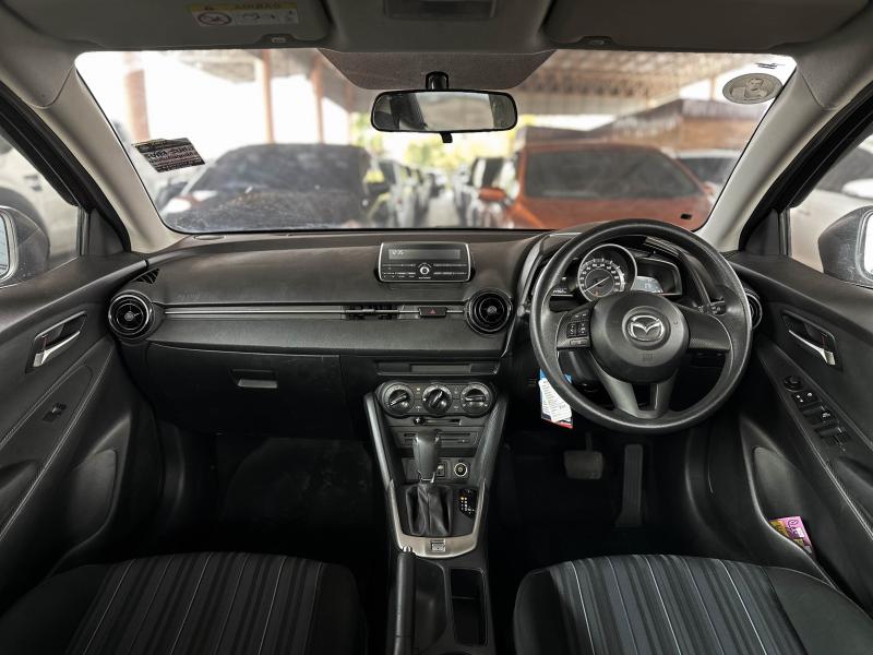MAZDA 2 STANDARD SKYACTIV รถมือสองเชียงใหม่ รถมือสองลำพูน รถยนต์มือสอง