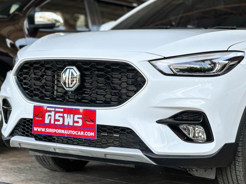 MG ZS 1.5 V SUNROOF I-SMART รถมือสองเชียงใหม่ รถมือสองลำพูน รถยนต์มือสอง